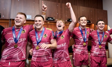 De los Taunton Titans a los octavos de final europeos: el tejido de Tom ...